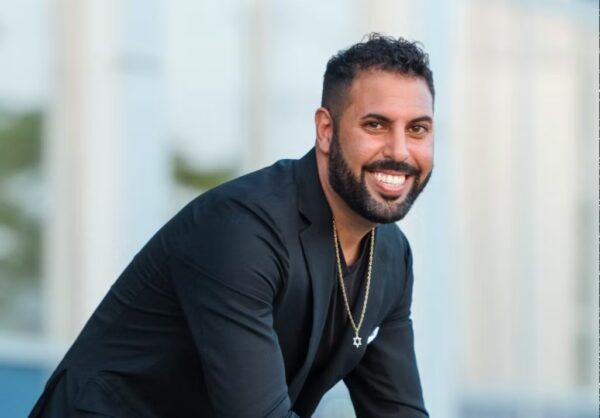About Avi The Hypnotist - Avi The Hypnotist - 647.236.4767